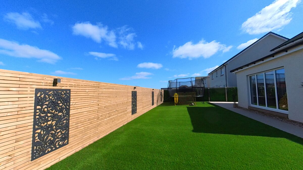 Showcase - Last Lawns Plus